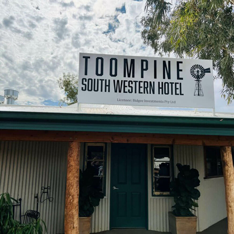 Official Roadies Hubs - 2025 – Birdsville Races